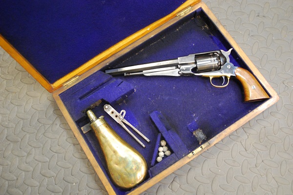 Deactivated Western Pistols | De-activated Guns | De-acs