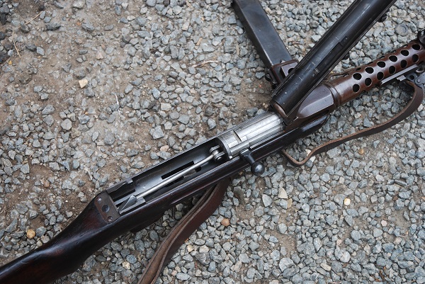 Deactivated German MP34