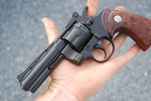 Replica Guns | Replica Weapons | Replica Pistols | real-gun.com